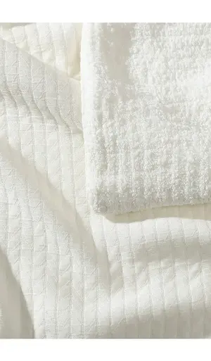 SUNDAY CITIZEN Full/queen Herringbone Snug Coverlet In Cream