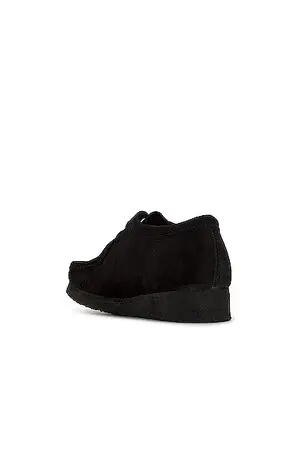 Clarks Wallabee Suede Moc Toe Shoes - Black Suede