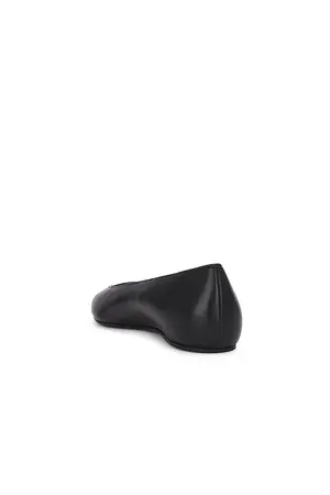 TOTEME Asymmetric Ballerina Flat