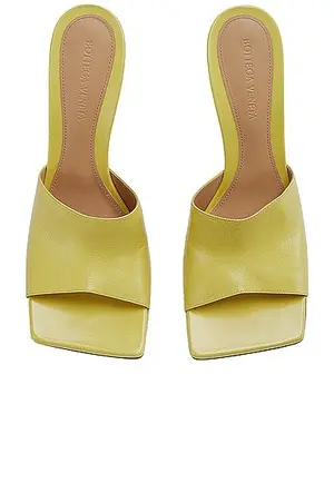 Bottega Veneta Leather Mules - Pear