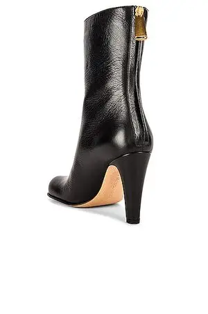 Bottega Veneta Round Toe Boots