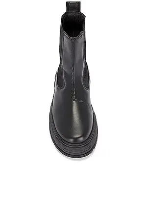 VIRON Chelsea Boot