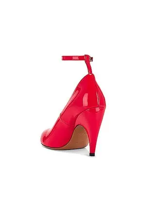 Alaïa Shark Pump - Cerise