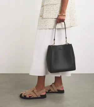 Tory Burch Small Leather Mcgraw Bucket Bag - Black
