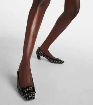 ROGER VIVIER Belle Vivier 45 Bouclé Pumps - Black