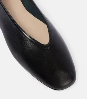Le Monde Beryl Leather Ballet Flats - Black