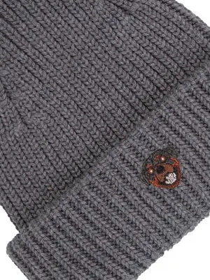 PELO FOUNDATION Dog Appliqué Beanie - Grey