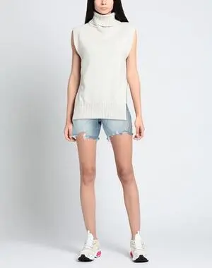 VICOLO High Waisted Denim Shorts