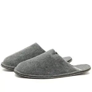 PUEBCO Small Slipper