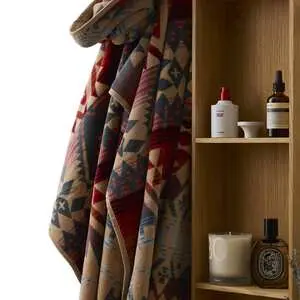 Pendleton Jacquard Hooded Towel