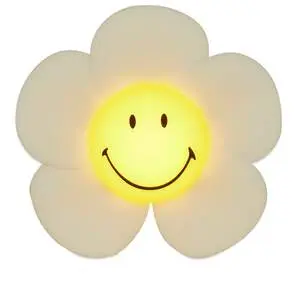 MR MARIA Smiley Daisy Wall Light