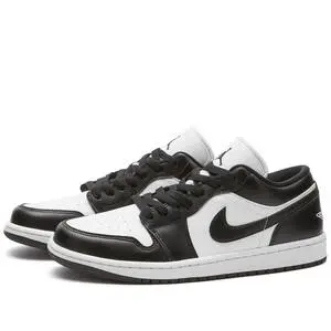 JORDAN 1 Low Sneakers