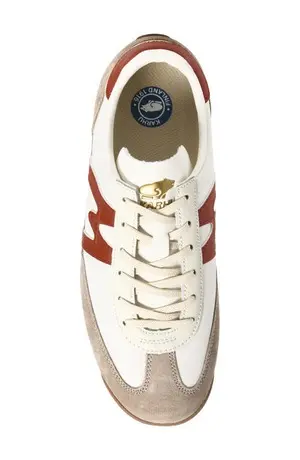 KARHU Gender Inclusive Mestari Sneaker - Silver Lining/rooibos Tea