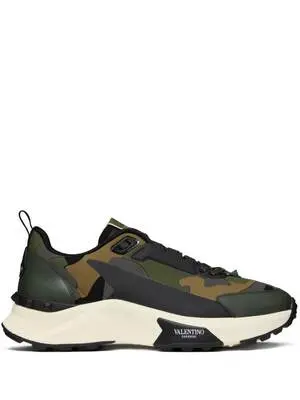 Valentino Garavani True Act Sneakers - Green