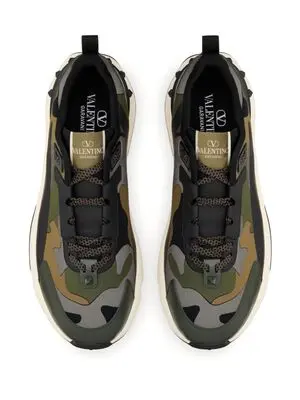 Valentino Garavani True Act Sneakers - Green