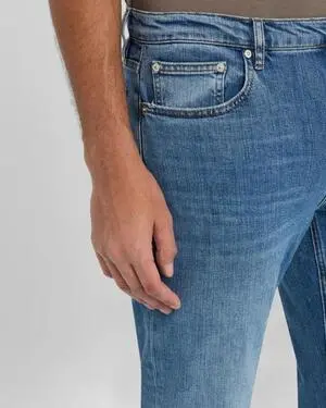 FRAME Modern Straight Leg Jeans