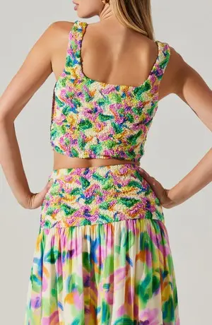 Astr The Label Abstract Print Crop Top