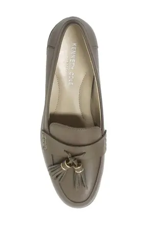 KENNETH COLE Lyra Tassel Loafer - Shitake Leather
