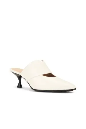 Bottega Veneta Leather Pump
