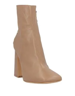 MAISON MARGIELA Leather Ankle Boots - Beige