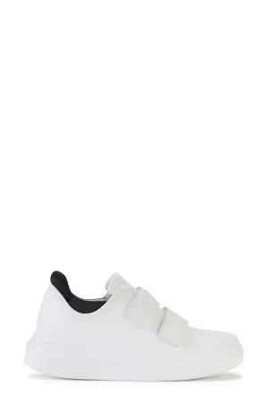 Dkny Jamiah Platform Sneakers - White/black