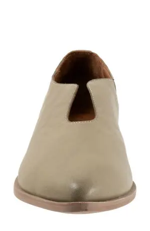 BUENO Berkley Pointed Toe Loafer