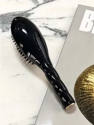 LA BONNE BROSSE N.03 The Petite Essential Soft Brush - Black