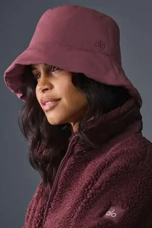 Alo Yoga Good Shade Puffer Bucket Hat Burgundy Truffle