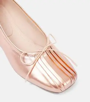 Simone Rocha Classic Pleated Leather Ballet Flats - Beige