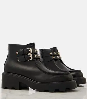 Valentino Garavani Rockstud Leather Ankle Boots - Black
