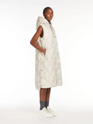 Max Mara Water-Repellent Quilted Midi Gilet - Sand | Editorialist