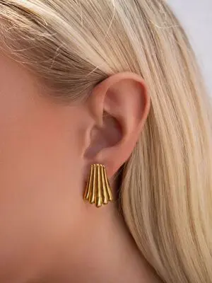 NIALAYA JEWELRY Calico Shell Earrings