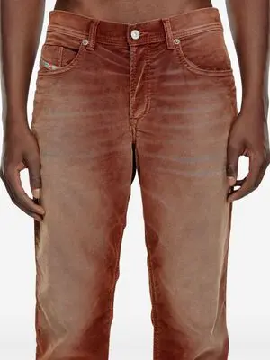 DIESEL® 2023 D-finitive Tapered Jeans