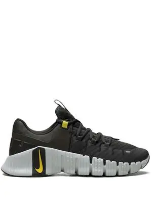Nike Free Metcon 5 Sneakers