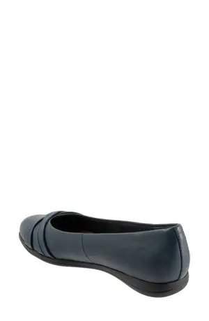 Trotters Daphne Flat - Navy