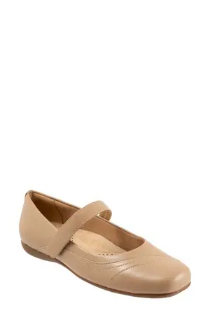 Trotters Sherese Mary Jane Flat - Beige