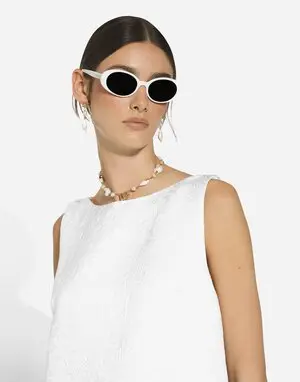 Dolce & Gabbana Dg Logo Shell Earrings - Gold