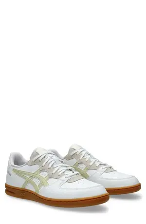 Asics Gender Inclusive Skyhand Og Sneaker - White/oyster White