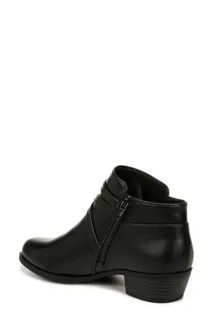 LIFESTRIDE Amara Bootie