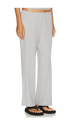 Donni. Baby Rib Scallop Pant - Heather Grey