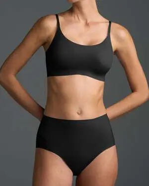 EBY Bralette, Seamless - Black