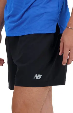 NEW BALANCE Sport Essentials Shorts
