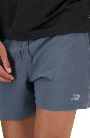 NEW BALANCE Sport Essentials Shorts - Graphite