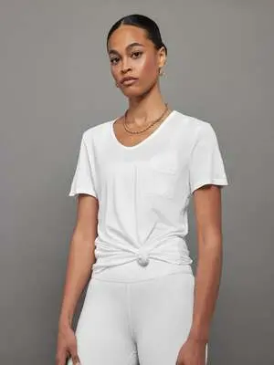 Carbon38 Short Sleeve Pocket T-shirt - White