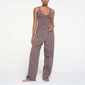 新品SKIMS OUTDOOR JERSEY DOUBLE WAIST パンツ Skims Outdoor Jersey Double Waistband Pant - Zinc | Editorialist