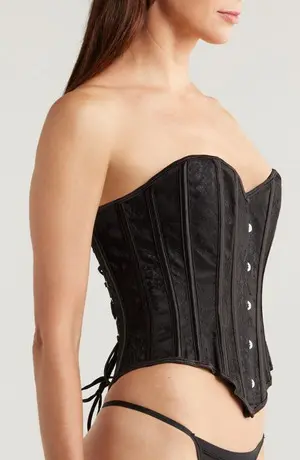 COQUETTE Strappy Lace Corset