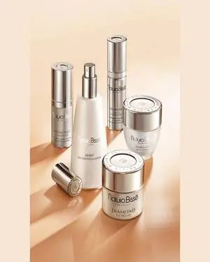 Natura Bissé Diamond Extreme Eye Cream