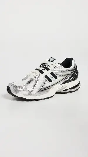 NEW BALANCE 1906r Sneakers