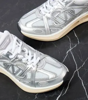 Valentino Garavani Vlogo Easyjog Leather-trimmed Sneakers - Silver