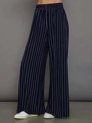 Norma Kamali Boyfriend Elephant Sweatpant